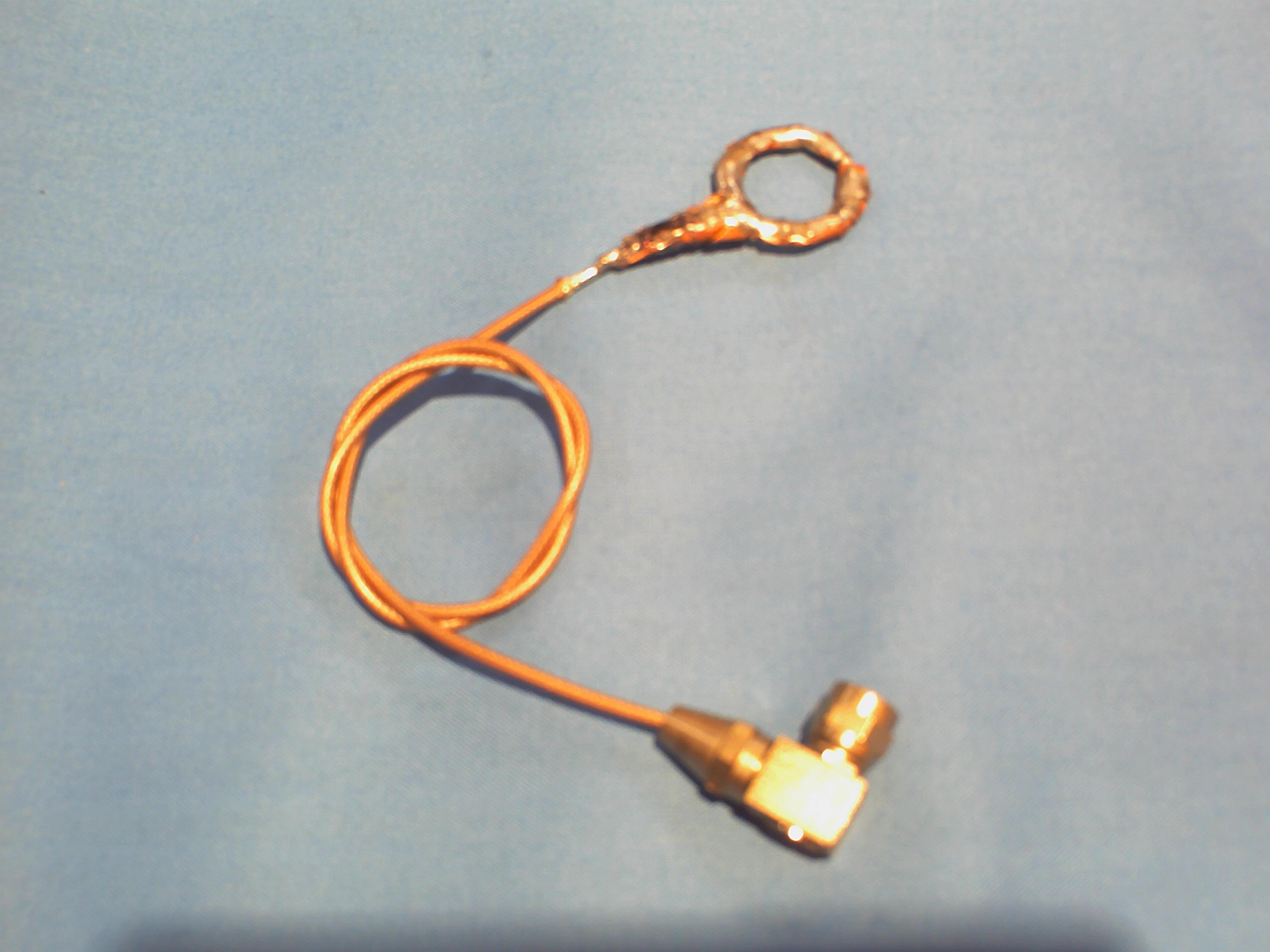 简单的实验室技术比较EMI / RFI吸收材料 - beplay官方网页